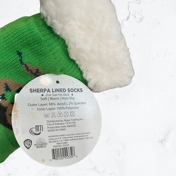 Warner Bros. | Accessories | Wizarding World Fluffy Slytherin Sherpa ...